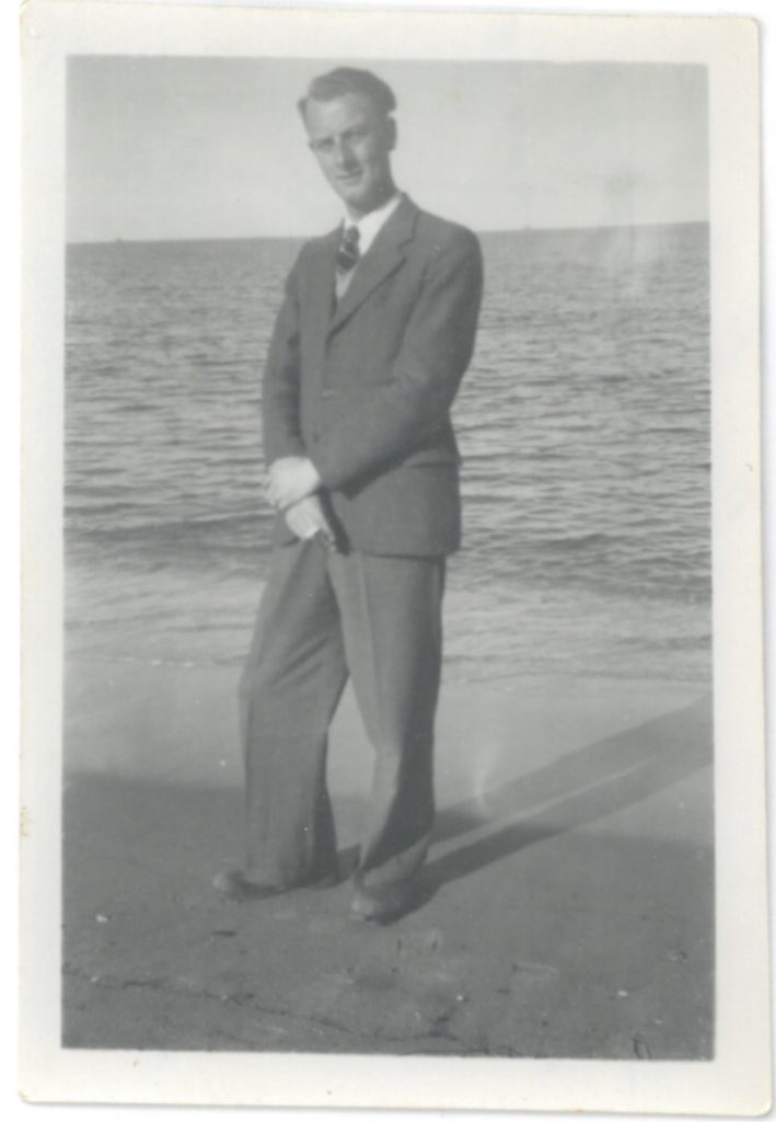 Roll of Honour WW2 – Tearle.org.uk